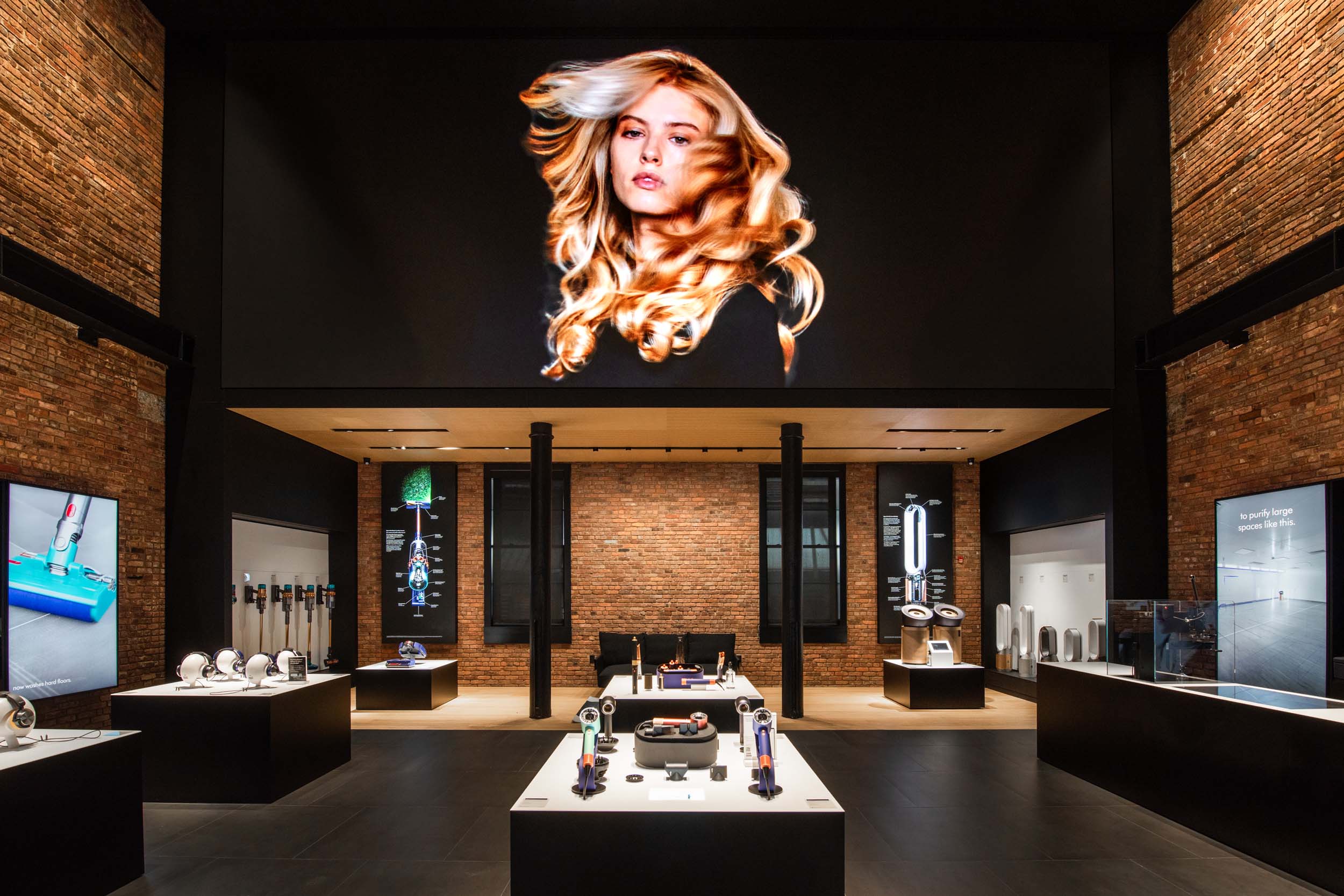 JG Neukomm Architecture honor history in New York's Dyson store