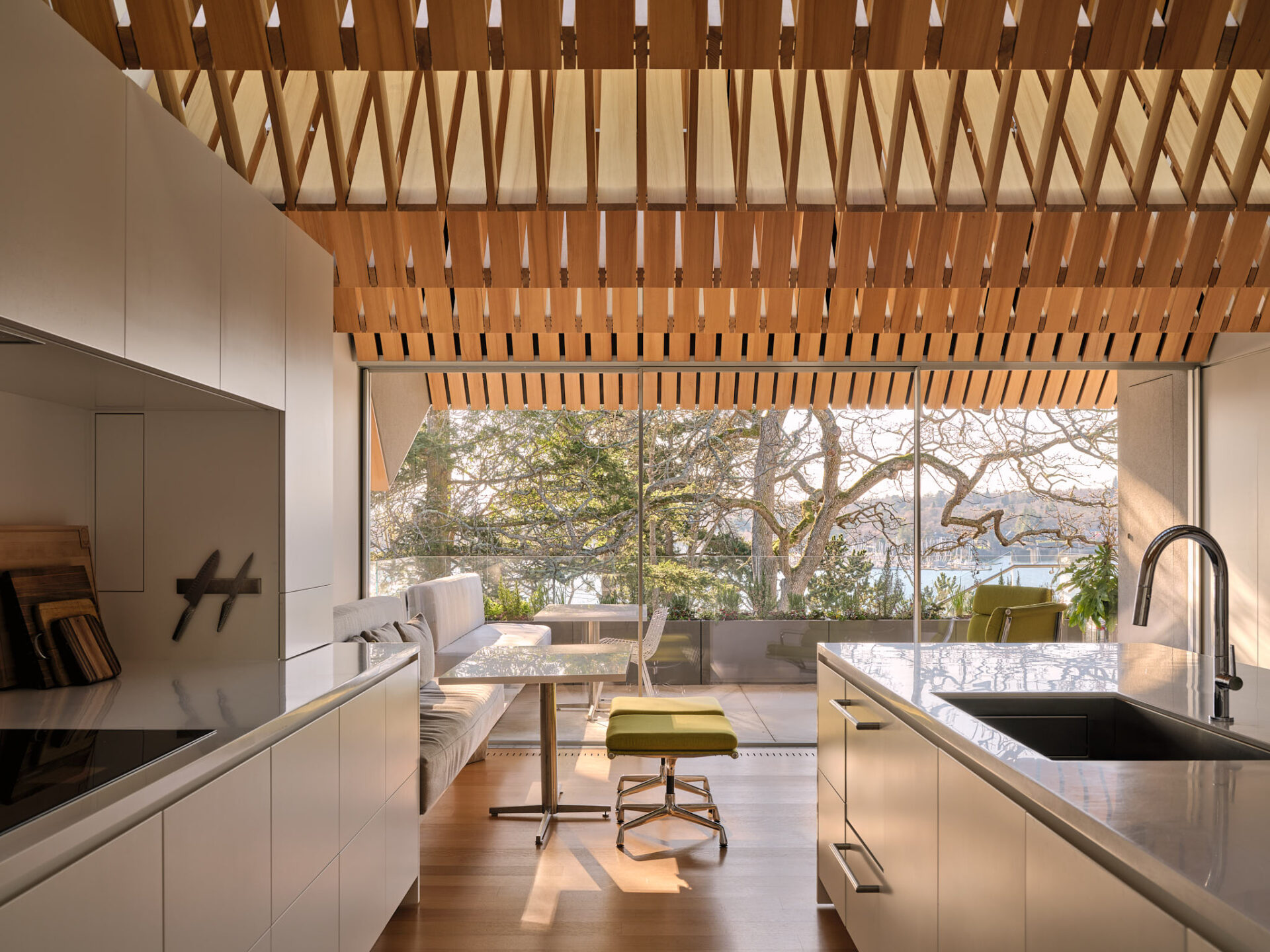 Patkau Architects constructs Arbor House with interlocking hemlock