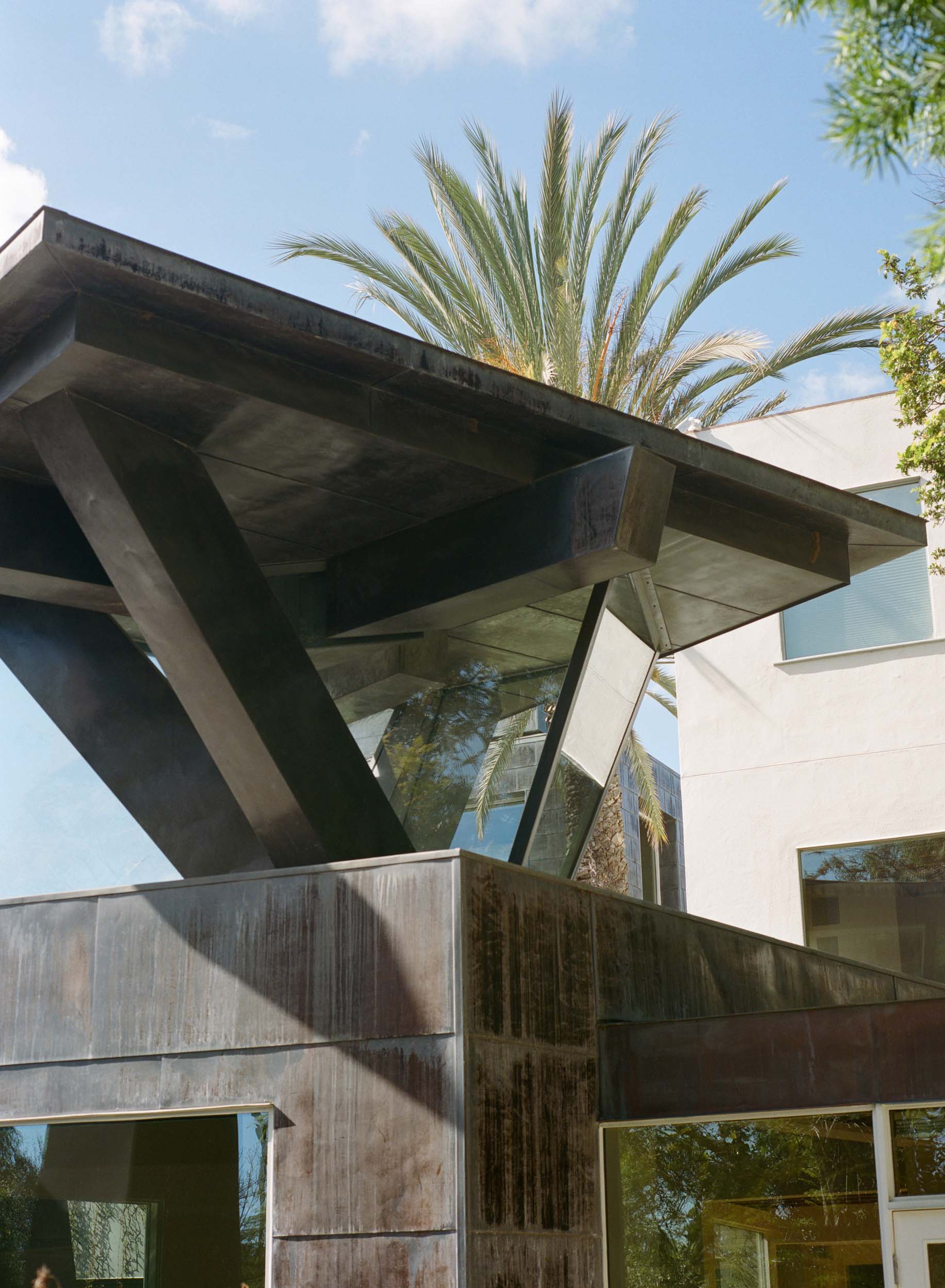 Thomas Safran updates Frank Gehry's Schnabel House